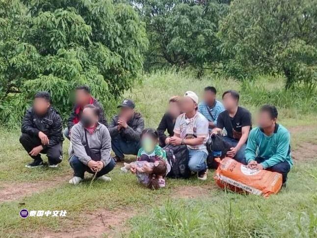 泰国海军在尖竹汶府拦截10名柬埔寨人偷渡，每人付3300泰铢 | 泰国中文社